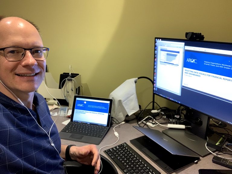 Seeing your Speaking Notes in PowerPoint while presenting slides in ...